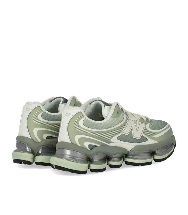 NEW BALANCE Abzorb 2000 Sneaker - Green