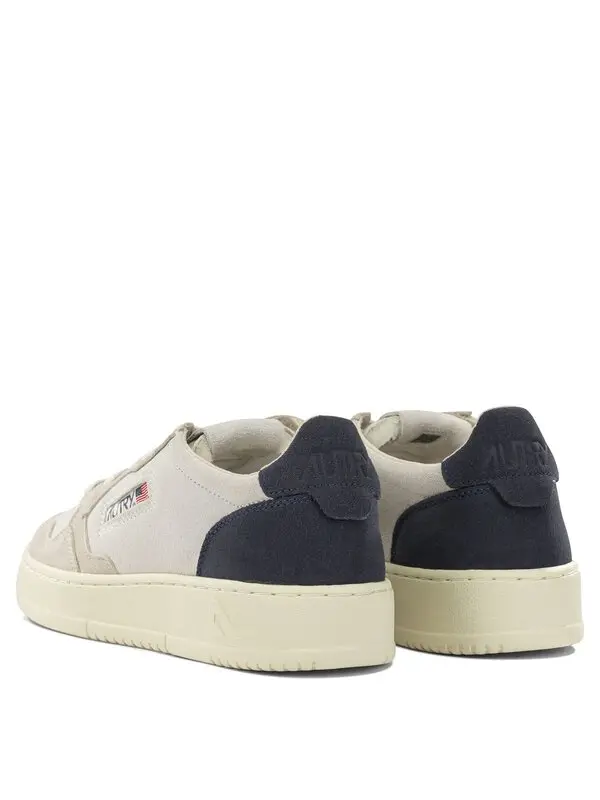 AUTRY Medalist Low' Low Top Sneakers - Blue