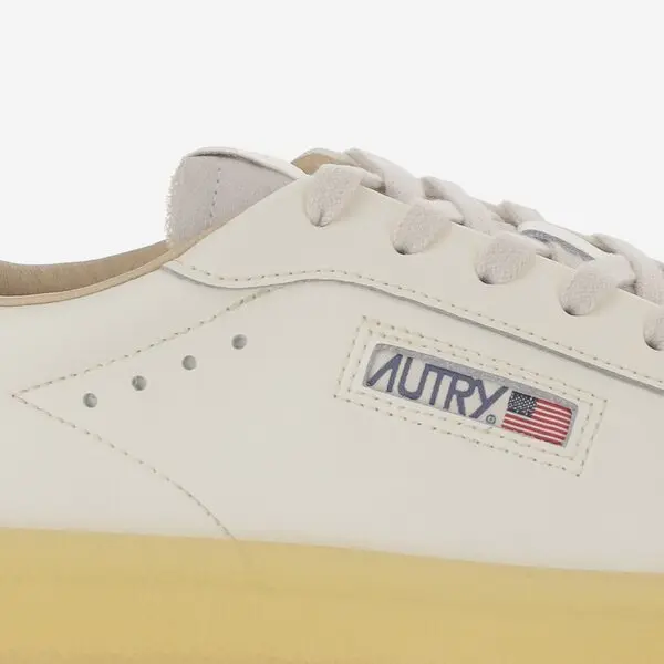 AUTRY Dallas Low Leather Sneakers