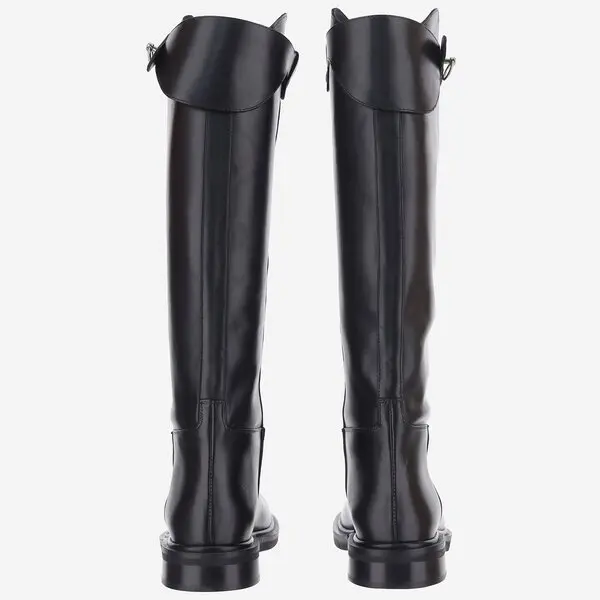 POEVE Leather Boots With Decorative Strap