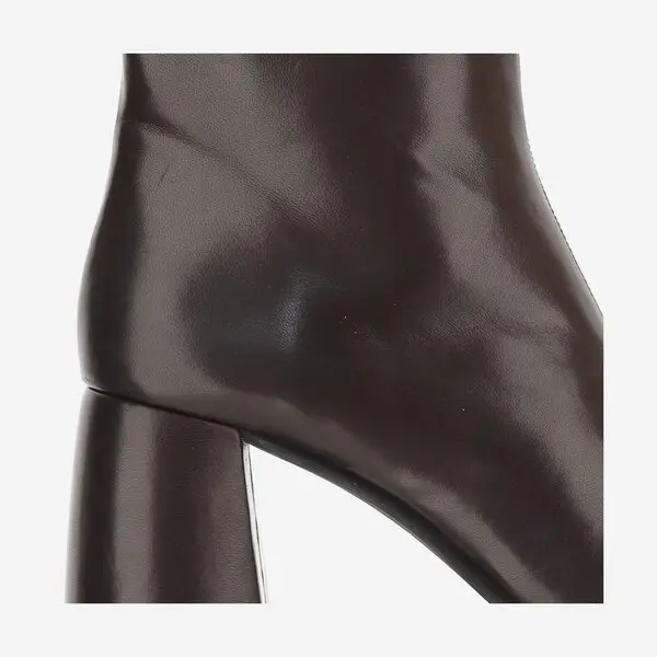 POEVE Leather Ankle Boots