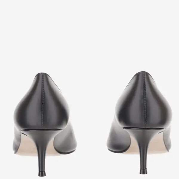 GIANVITO ROSSI Leather Pumps