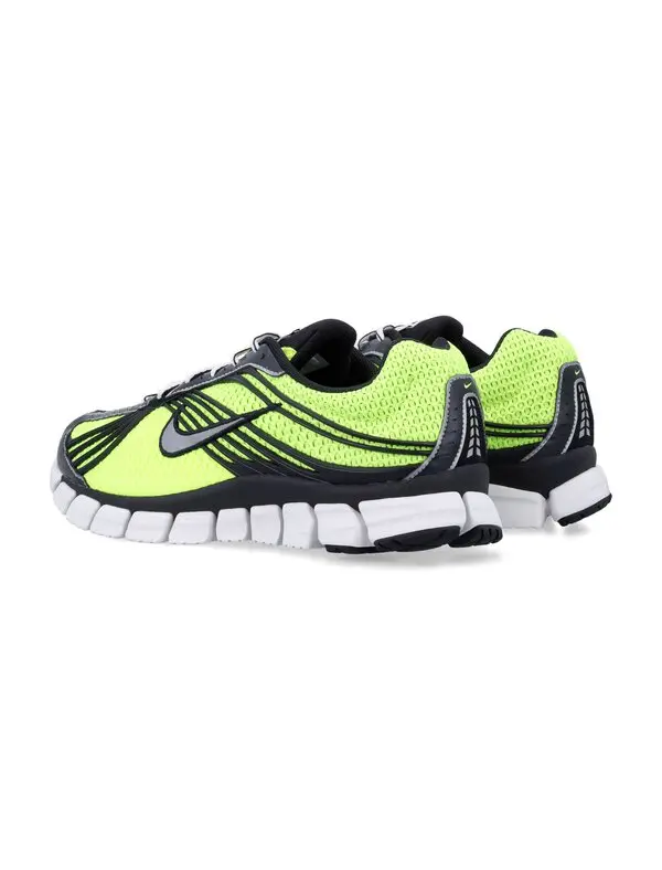 Nike Sneakers - Volt