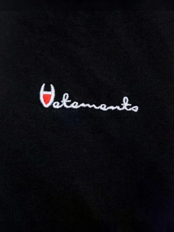 Vetements Logo-embroidered Cropped Hoodie