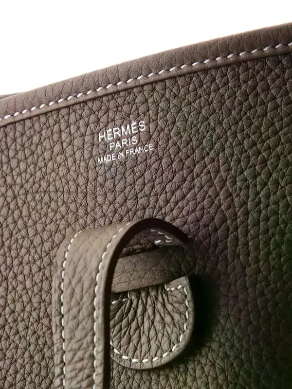 Hermès Evelyne Bag Gen Iii Clemence Pm Crossbody Bag - Grey