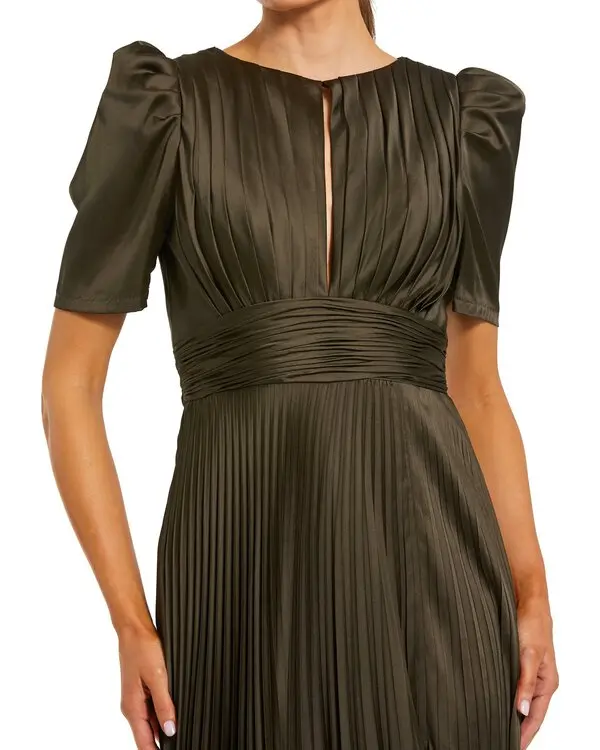 Mac Duggal Short Sleeve Pleated Evening Gown With Slit