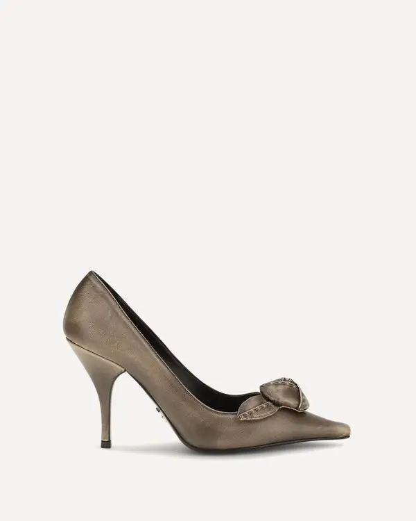 Prada Leather Pumps With Rose Appliqu