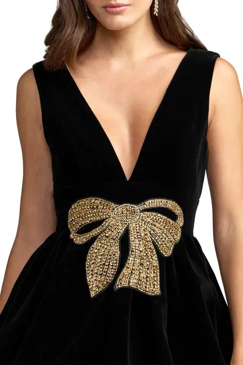 Mac Duggal Sleeveless Bubble Hem Velvet Mini Dress With Bow