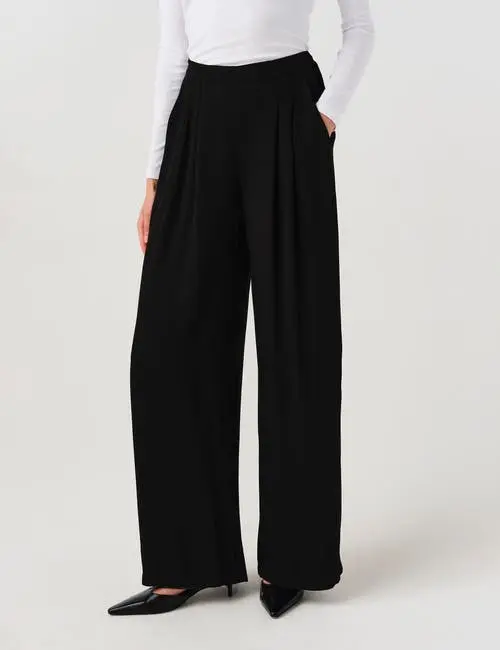 GHOST LONDON Andie Pleated Wide Leg Crepe Trouser - Black