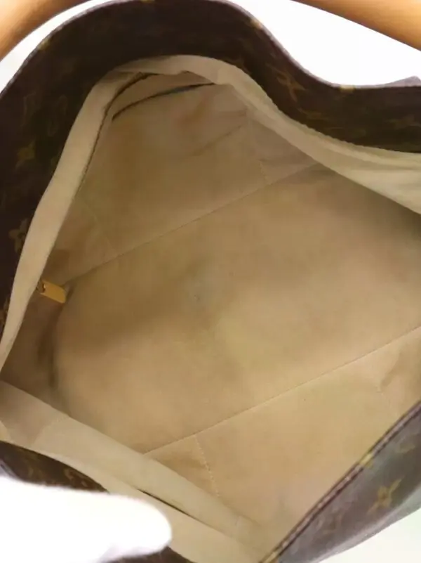LOUIS VUITTON 2010 Monogram Artsy Mm Hobo Bag