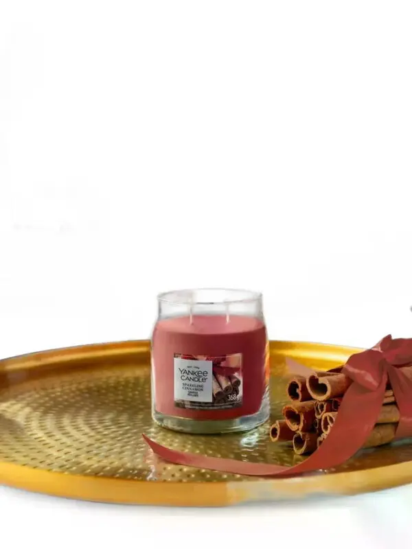 YANKEE CANDLE Sparkling Cinnamon Candle