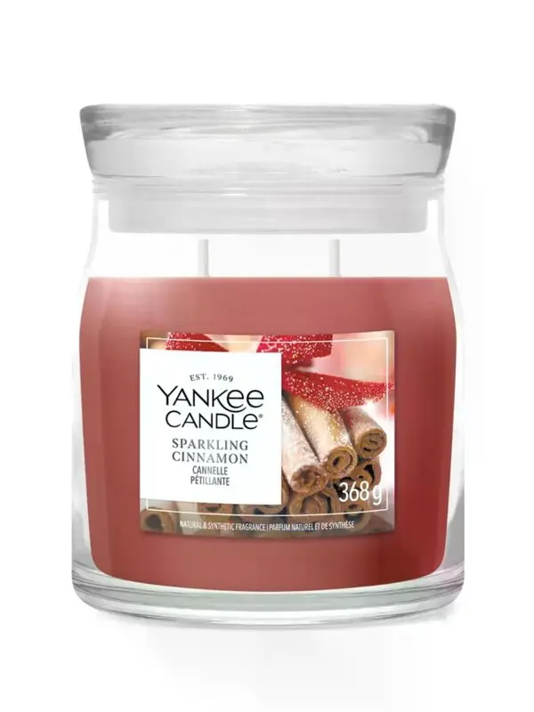 YANKEE CANDLE Sparkling Cinnamon Candle - Red