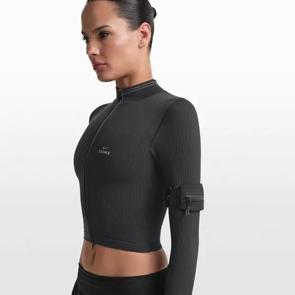 SKIMS Armband | Black | Nike Accessories