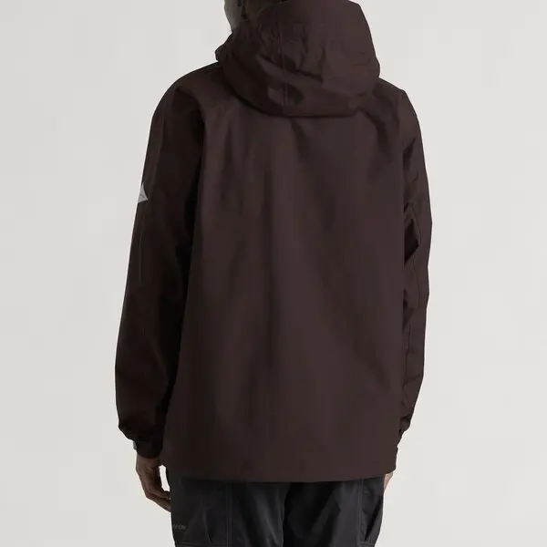 AND WANDER 2.5l Hiker Rain Jacket