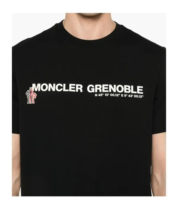 Moncler Short-sleeved T-shirt - Black
