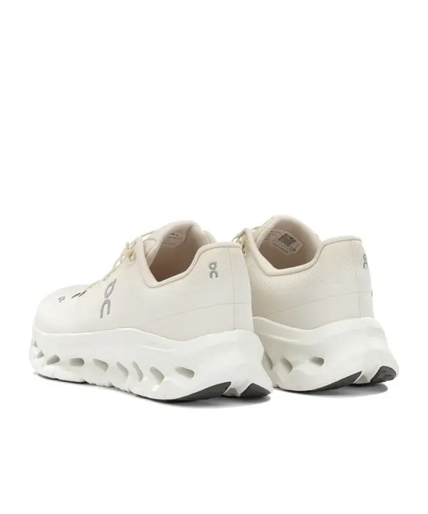 On Cloudtilt Lace-up Sneakers