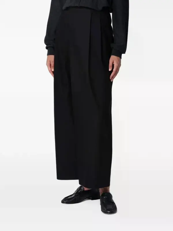 Source Unknown Leiko Pleated Cropped Trousers