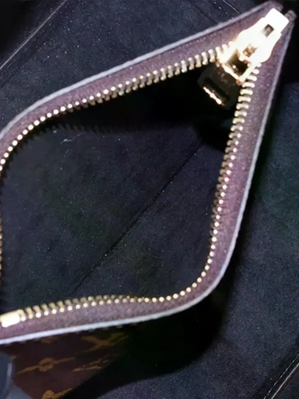 LOUIS VUITTON 2021-2026 Monogram Neonoe Mm Bucket Bag