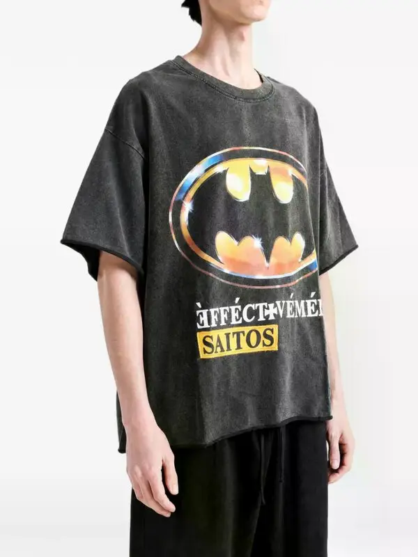 SAITOS Batman Patch Distressed T-shirt