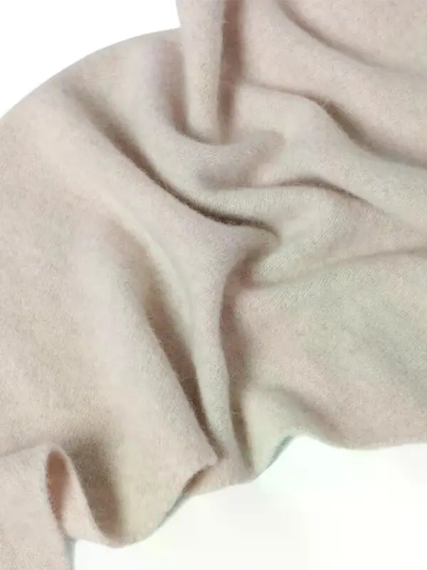 LE BONNET Knitted Triangle Scarf