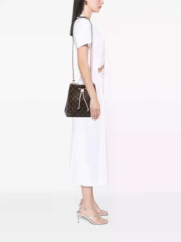 LOUIS VUITTON 2018 Monogram Neonoe Mm Bucket Bag - Brown