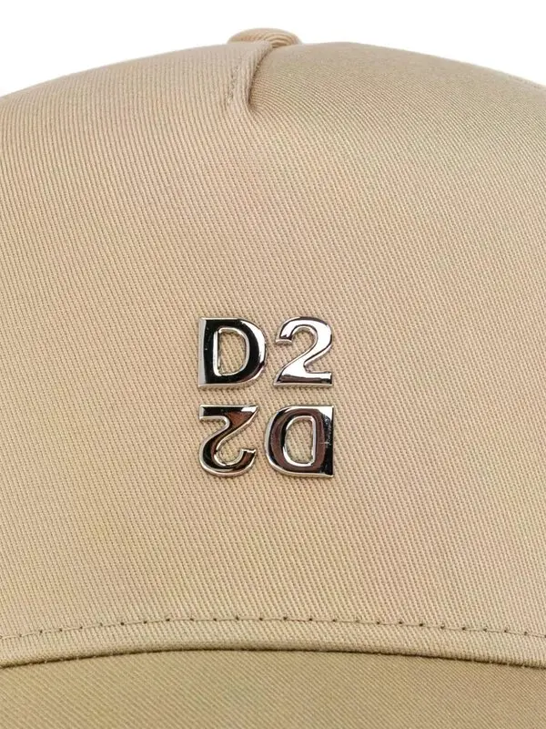 Dsquared2 Upside Down Logo-plaque Distressed-detailing Baseball Cap