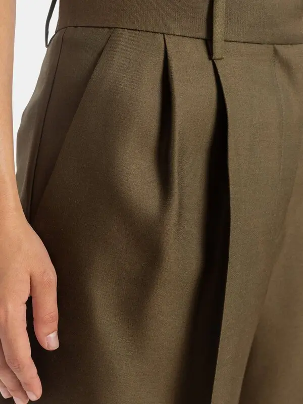 Khaite Knee-length Tailored Shorts In Wool And Silk Blend