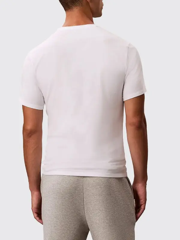 Calvin Klein T-shirt