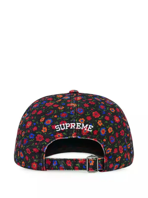 Supreme Logo-embroidered Cap