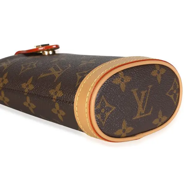 LOUIS VUITTON Monogram Canvas Fold Me Pouch