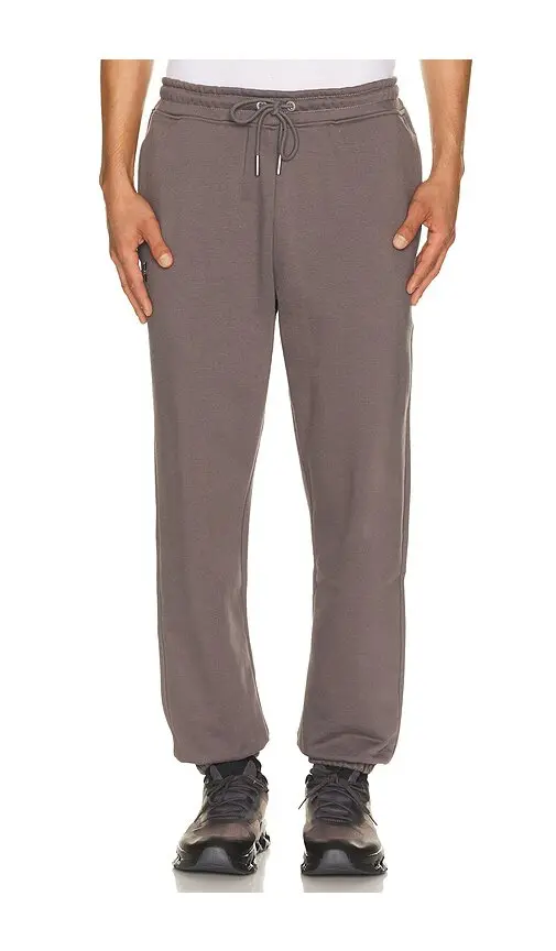 On Club Collective Pants In Grey - Ember