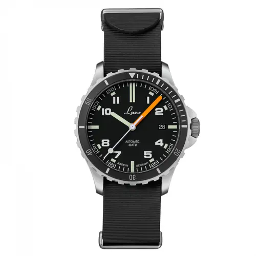 LACO Scorpion Himalaya39mm, Rubber Dial - Black