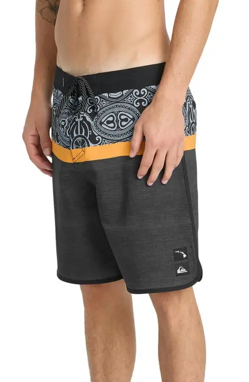 Quiksilver Hi Blockchild 19 Board Shorts