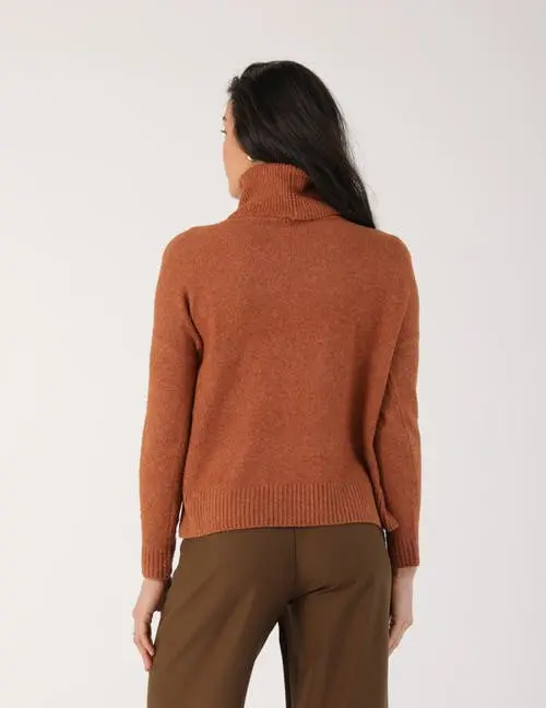 GLYDER Shelly Turtle Neck - Cinnamon