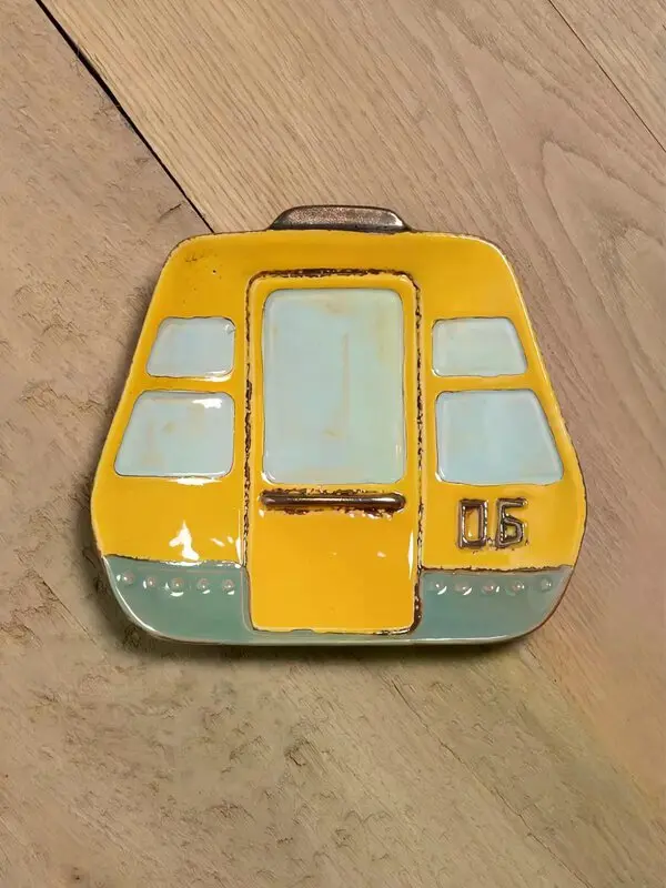 CHEHOMA Train-motif Decorative Plate