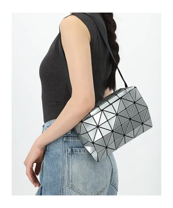 Issey Miyake Geometric Patchwork Glossy Diamond-quilt Shoulder Bag - Gray