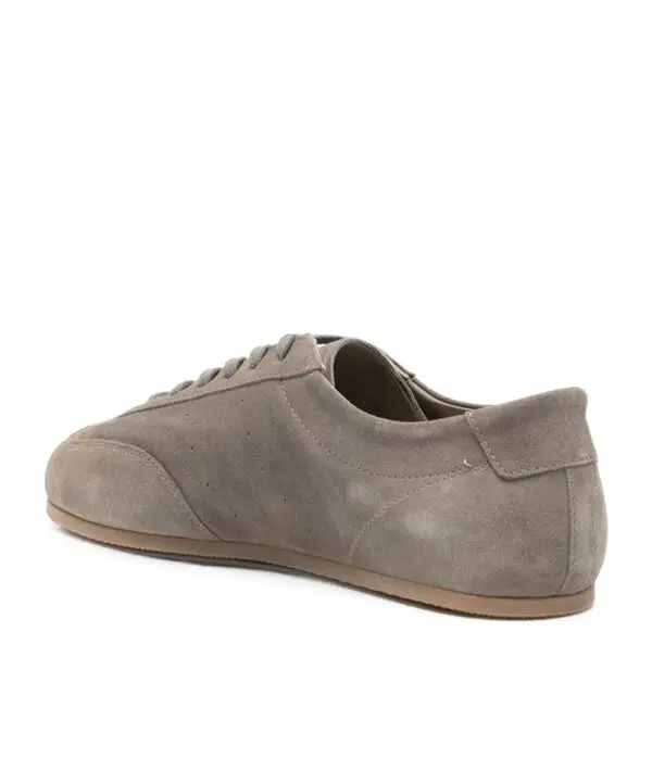 COMMON PROJECTS Lace-up Sneakers