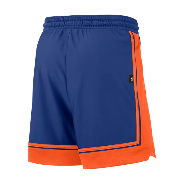 Nike New York Knicks Standard Issue 6" Basketball Shorts