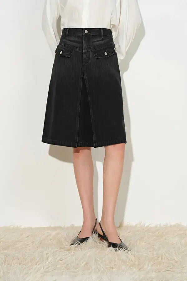Fabrique Ashley Pleated Utility Skirt In Cotton Denim