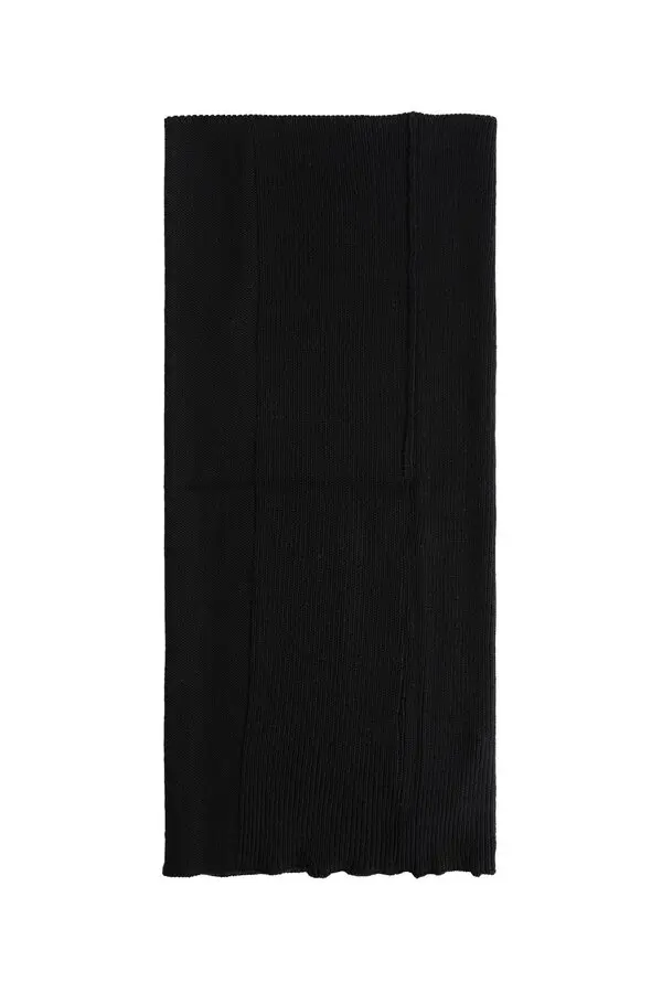 ANDREA YA AQOV Knitted Scarf