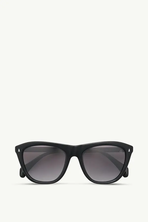 Moncler Karrenia Cat-eye Sunglasses - Black