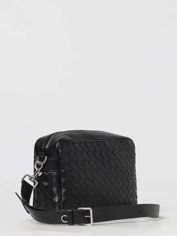 Bottega Veneta Calfskin Leather Camera Bag With Intrecciato Motif And Strap - Black