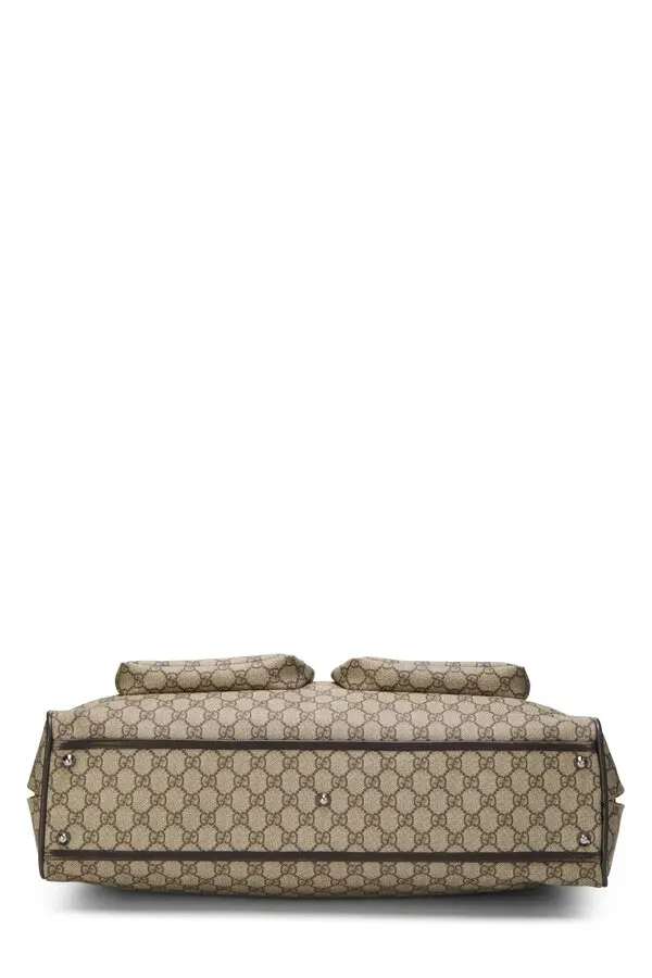 Gucci Gg Supreme Canvas Travel Bag