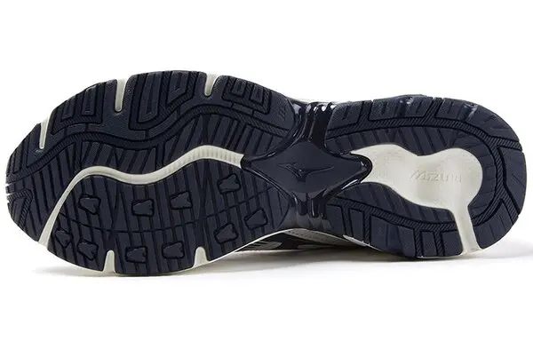 Mizuno Adventure Twe