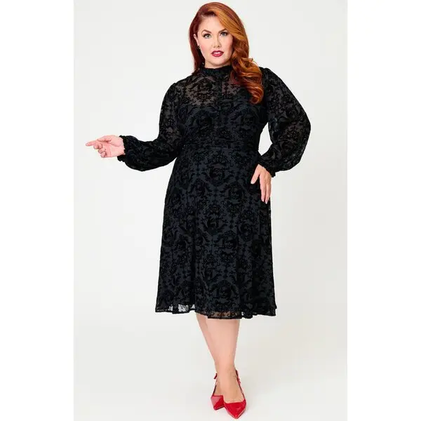 Unique Vintage 1970s Leota Swing Dress