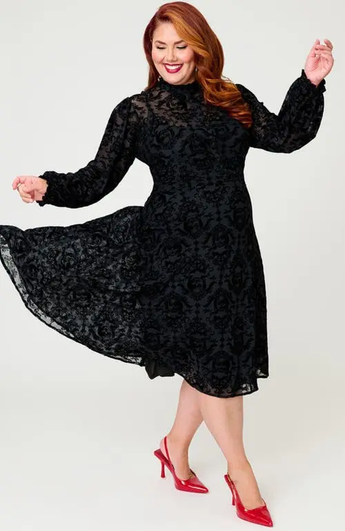 Unique Vintage 1970s Leota Swing Dress