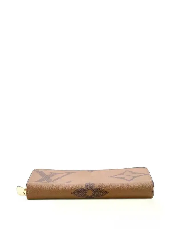 LOUIS VUITTON Zippy Wallet Reverse Monogram Giant Small Wallets - Brown