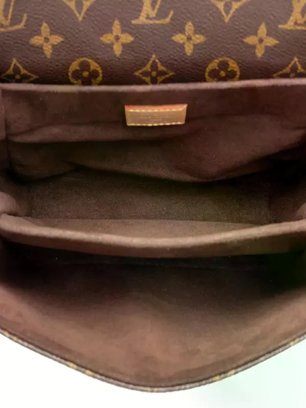 LOUIS VUITTON 2021-2026 Monogram Pochette Metis Satchel