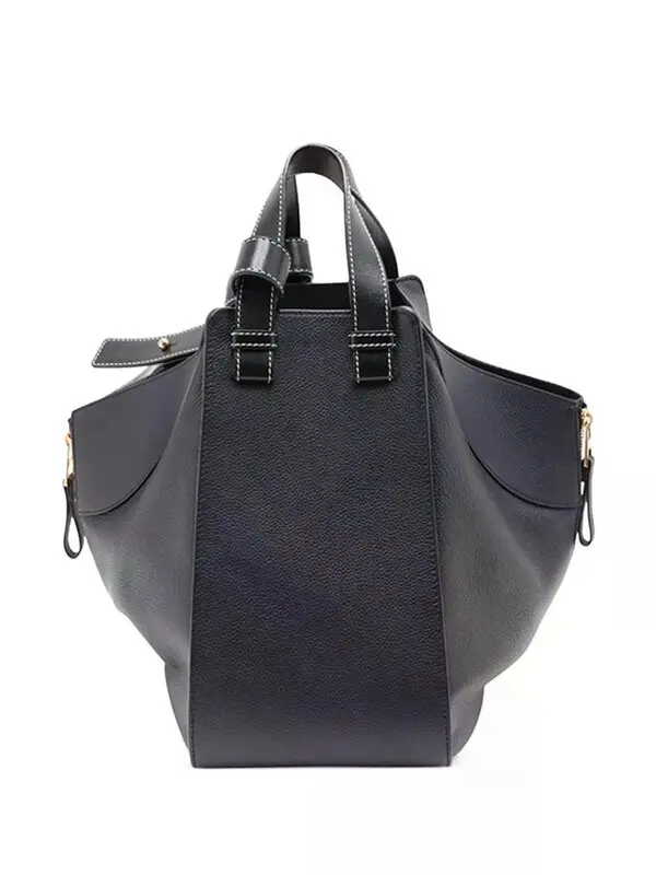 Loewe 2010-2026 Medium Leather Hammock Satchel