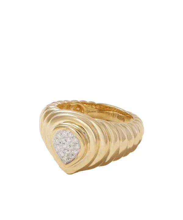 Yvonne Léon Mini 9-karat Gold Diamond Signet Ring